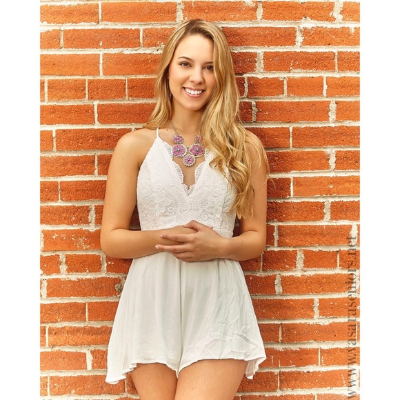 Crisalyn's Closet (@crisalynnrenae) | Poshmark