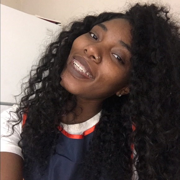 Tayja's Closet (@gorgeousmookie) | Poshmark