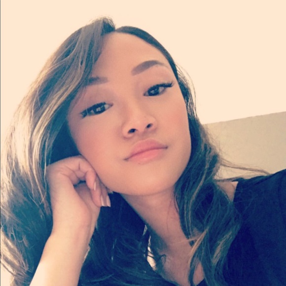 Jizelle's Closet (@jizellej) | Poshmark