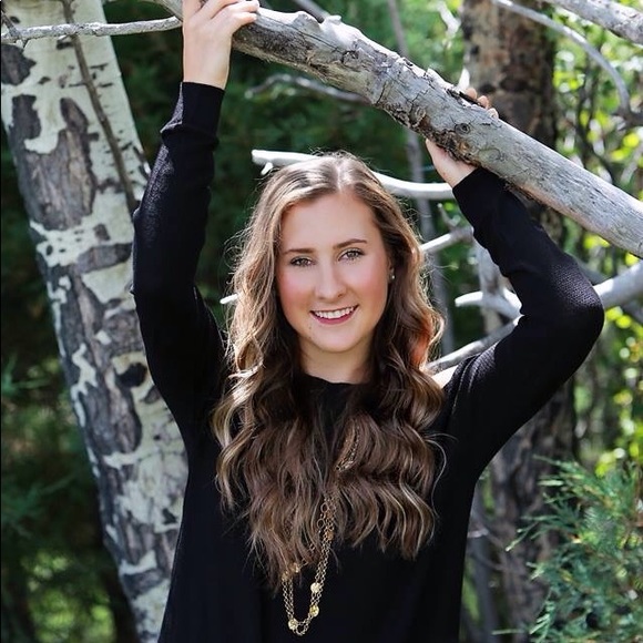 Sarah's Closet (@sarah_brunswig) | Poshmark